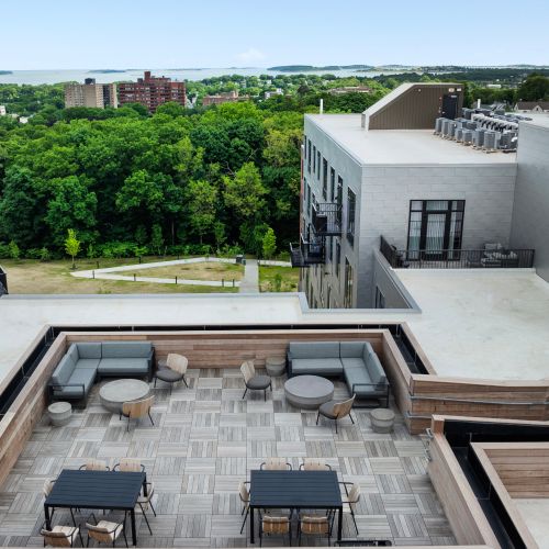 Gallery | Ashlar Park | Luxury Apartments in Quincy MA | Bozzuto