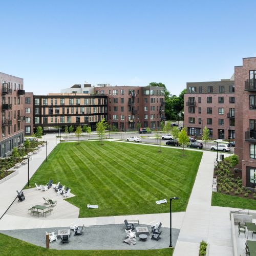 Gallery | Ashlar Park | Luxury Apartments in Quincy MA | Bozzuto